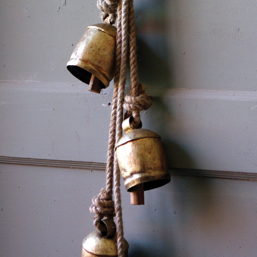 Rustic Iron Hanging Bells With Rope - Woodwaves
