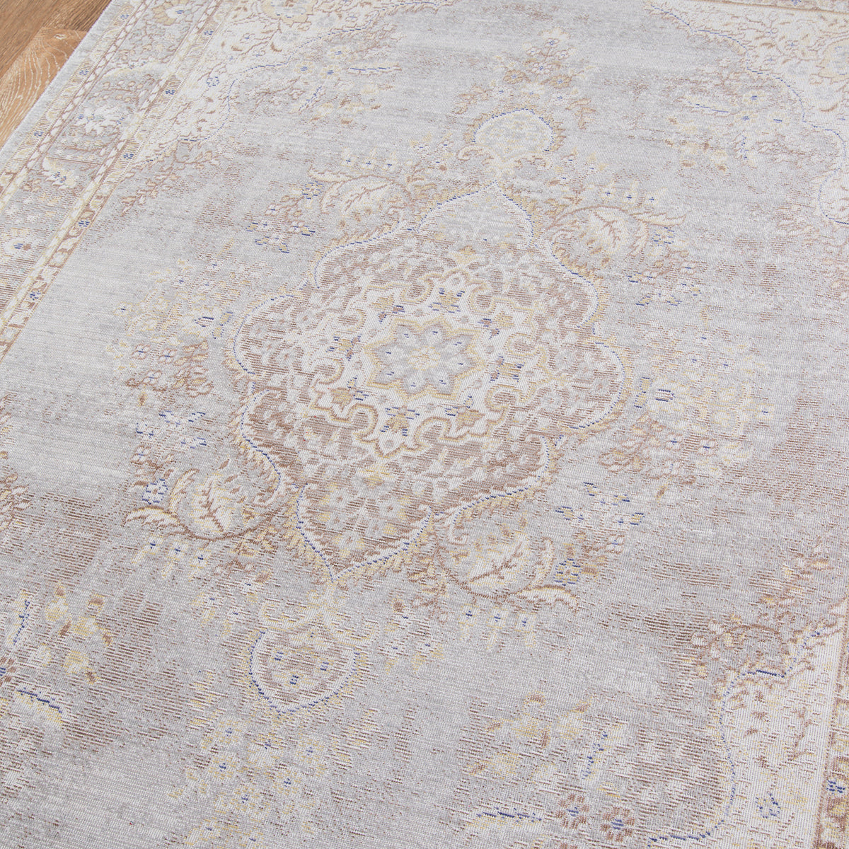 Soft Gray Vintage Style Rug - Woodwaves
